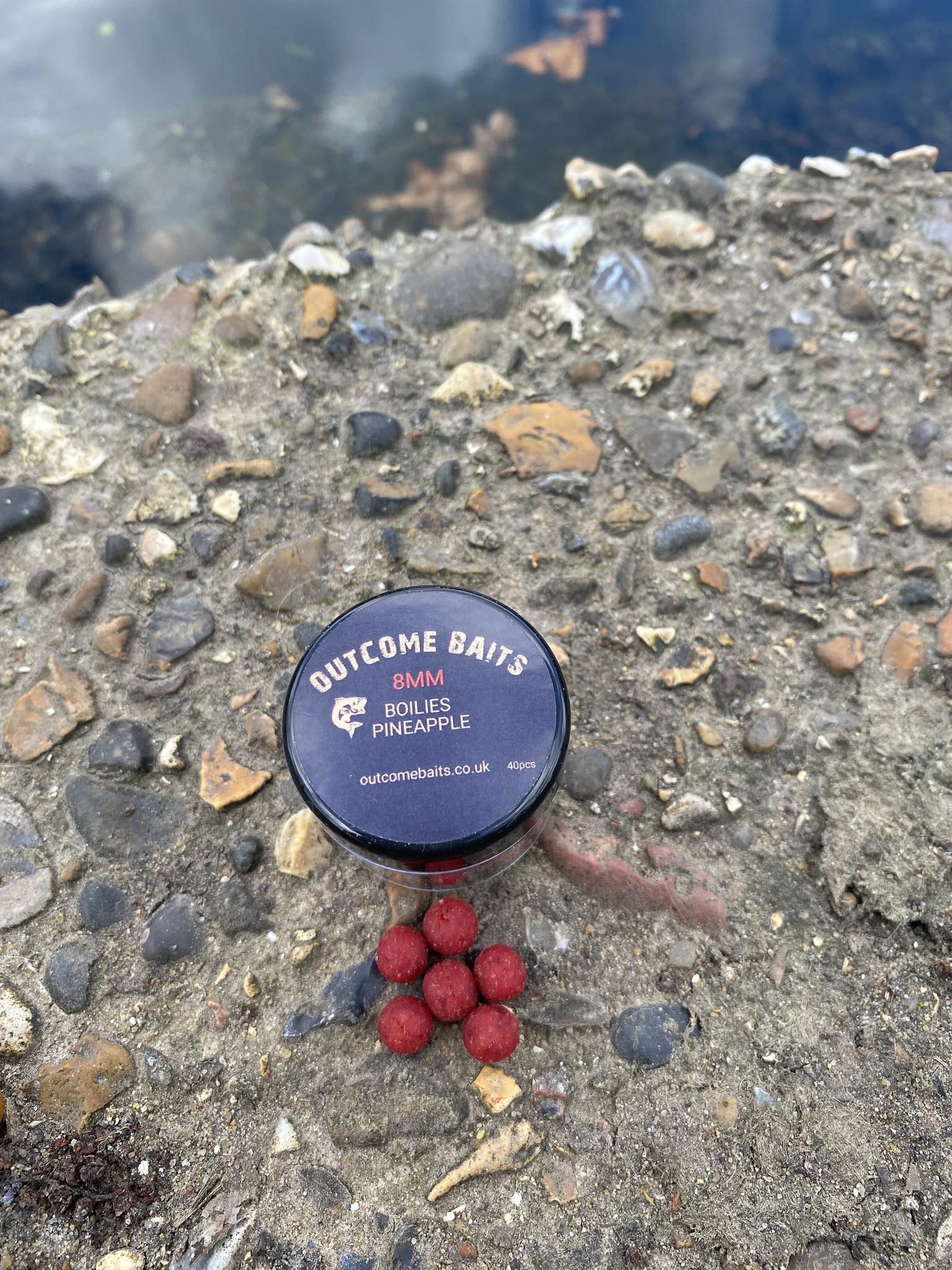 PINEAPPLE 8mm BOILIES RED - Outcomebaits